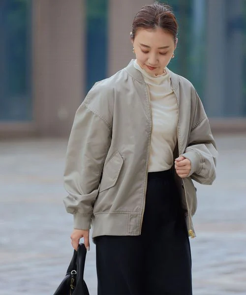大人女子のMA-1コーデ おすすめ29選｜着こなしのコツとカラー別のお手本スタイル - UAコラム／UA COLUMNS | ユナイテッドアローズ公式通販 – UNITED ARROWS ONLINE