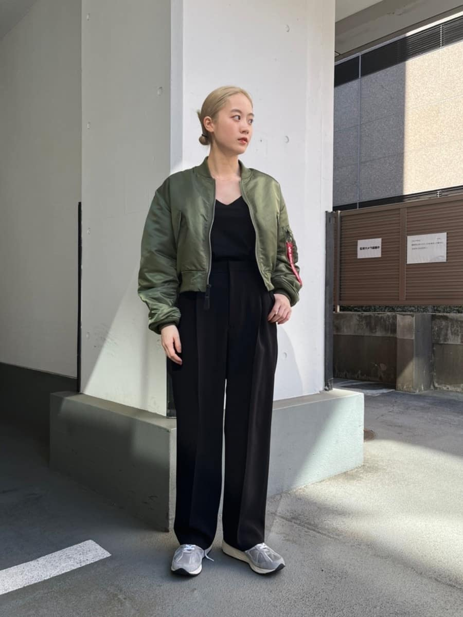 大人女子のMA-1コーデ おすすめ29選｜着こなしのコツとカラー別のお手本スタイル - UAコラム／UA COLUMNS | ユナイテッドアローズ公式通販 – UNITED ARROWS ONLINE